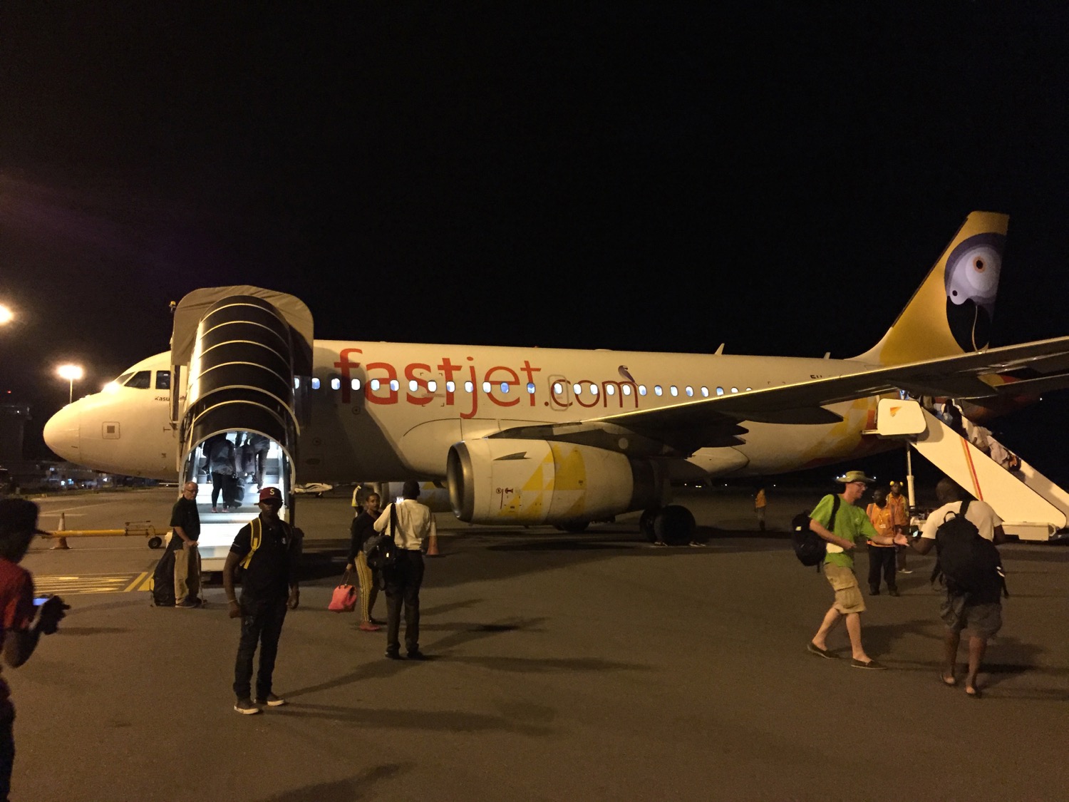 20-Min Flight from Zanzibar to Dar Es Salaam on Fastjet - Live and Let ...