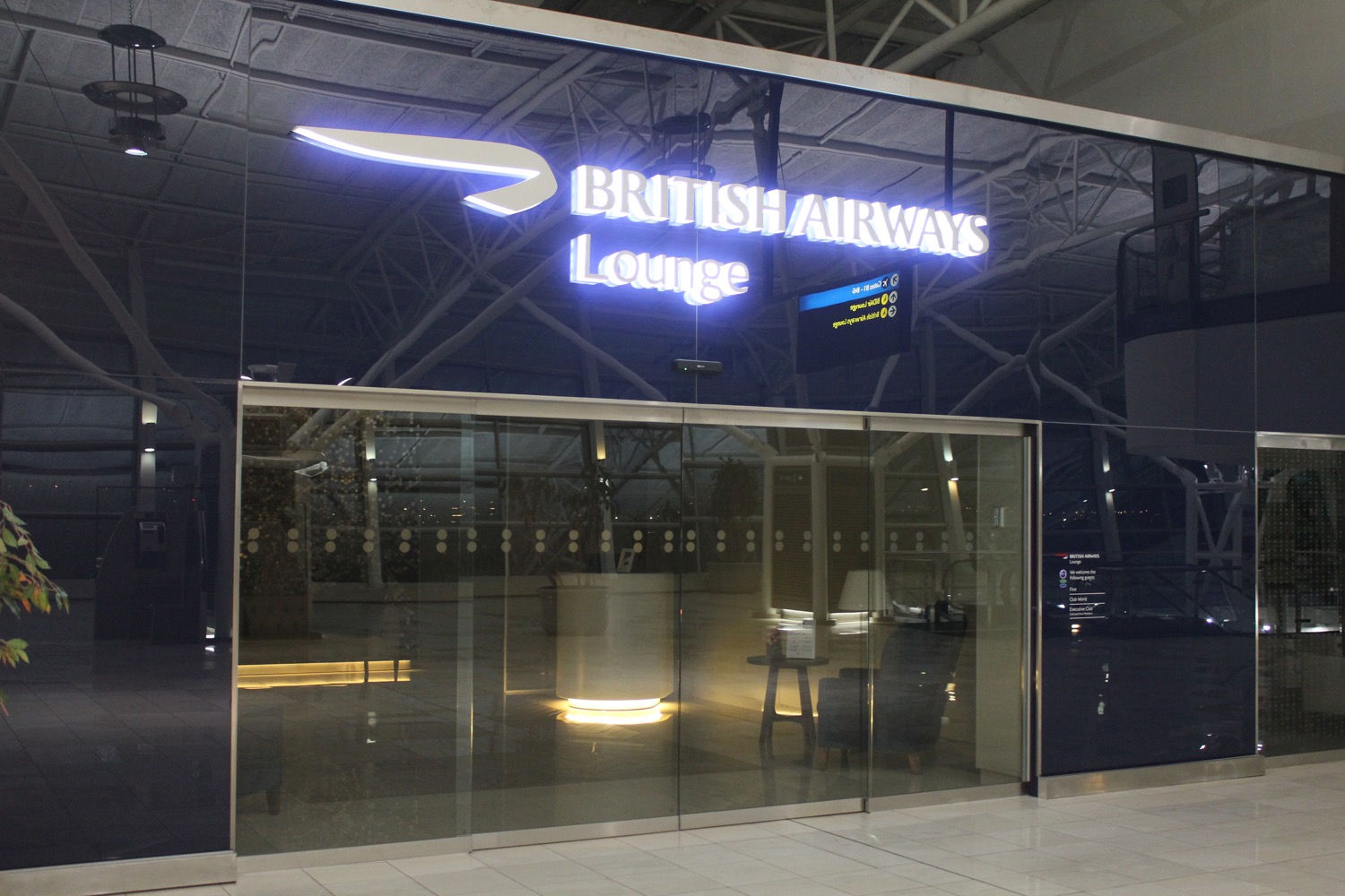 Review: Bidvest Premier Lounge in Cape Town Airport - Live and Let's Fly