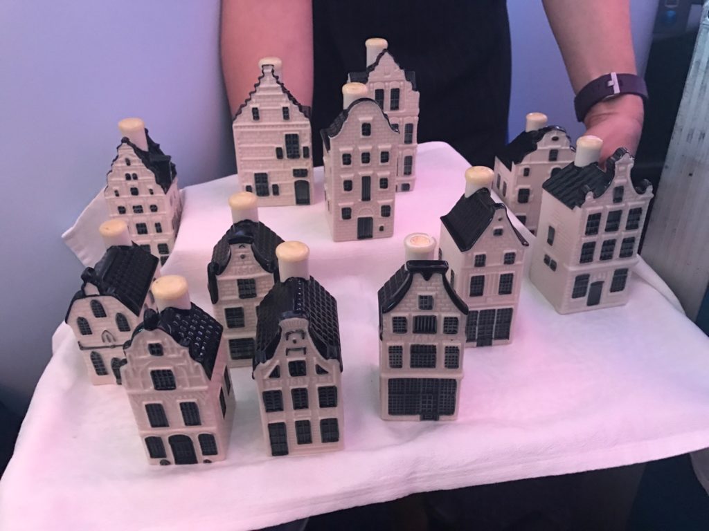 I Scored Three Little Houses on KLM! - Live and Let's Fly