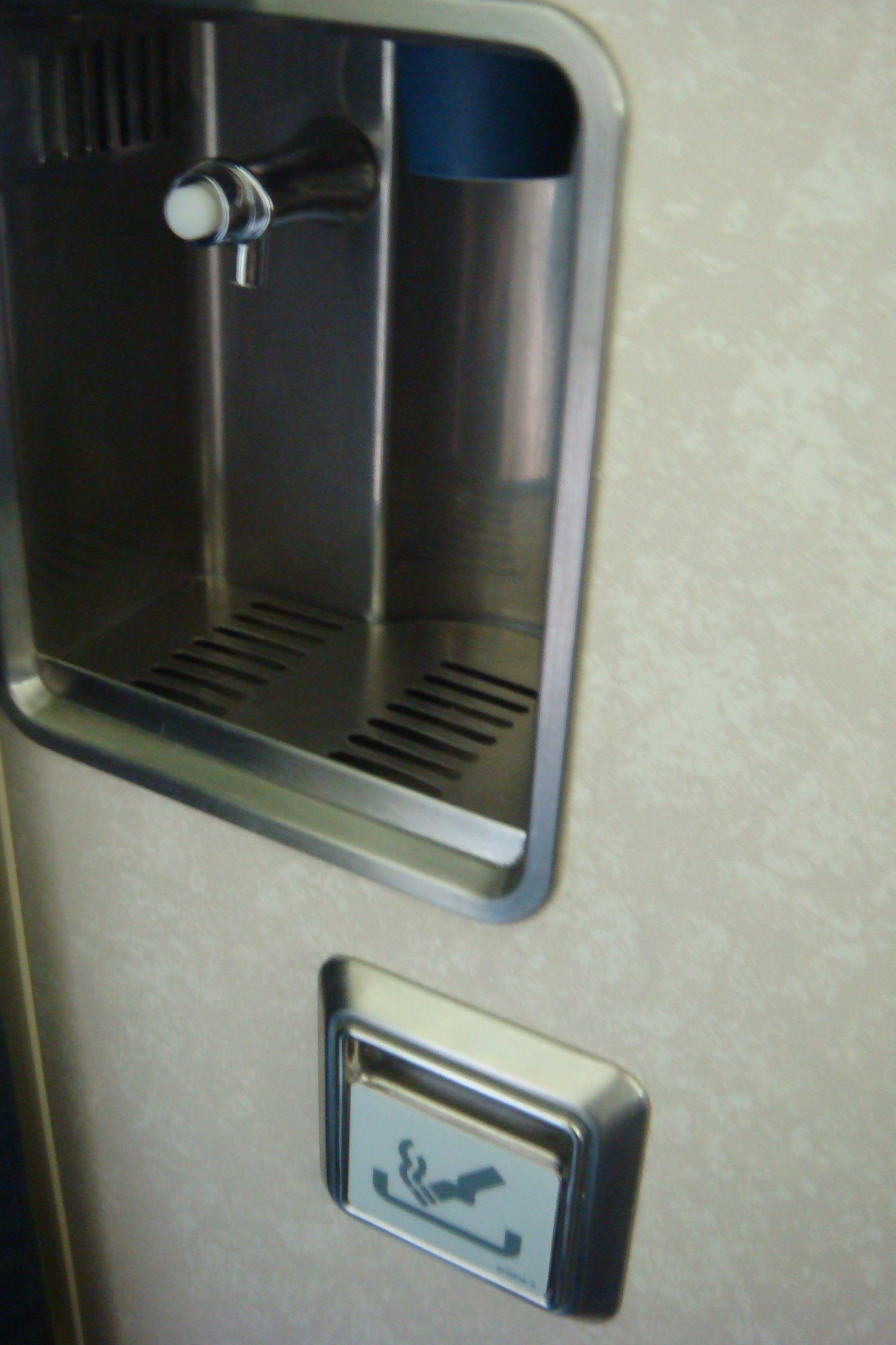 Should Free Tap Water When Flying Be A Right? - Live and Let's Fly