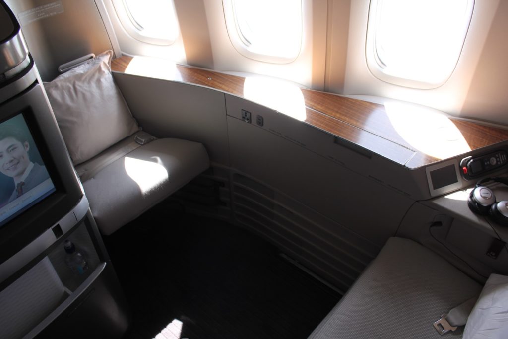 Review: Cathay Pacific 777 First Class London to Hong Kong - Live and ...