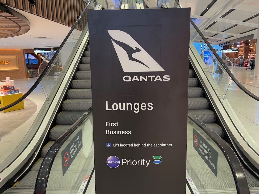 Review: Qantas International First Lounge Sydney (SYD) - Live and Let's Fly