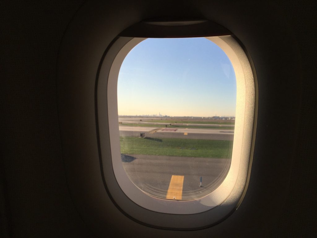 Review: American Airlines A321 First Class New York to Los Angeles ...