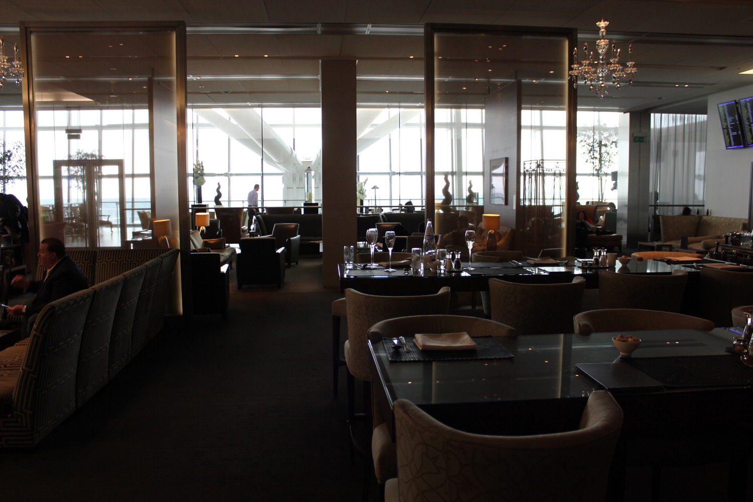 Review: British Airways Concorde Room London Heathrow - Live and Let's Fly