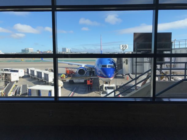 Review: Sun Country First Class Los Angeles to Minneapolis - Live and ...