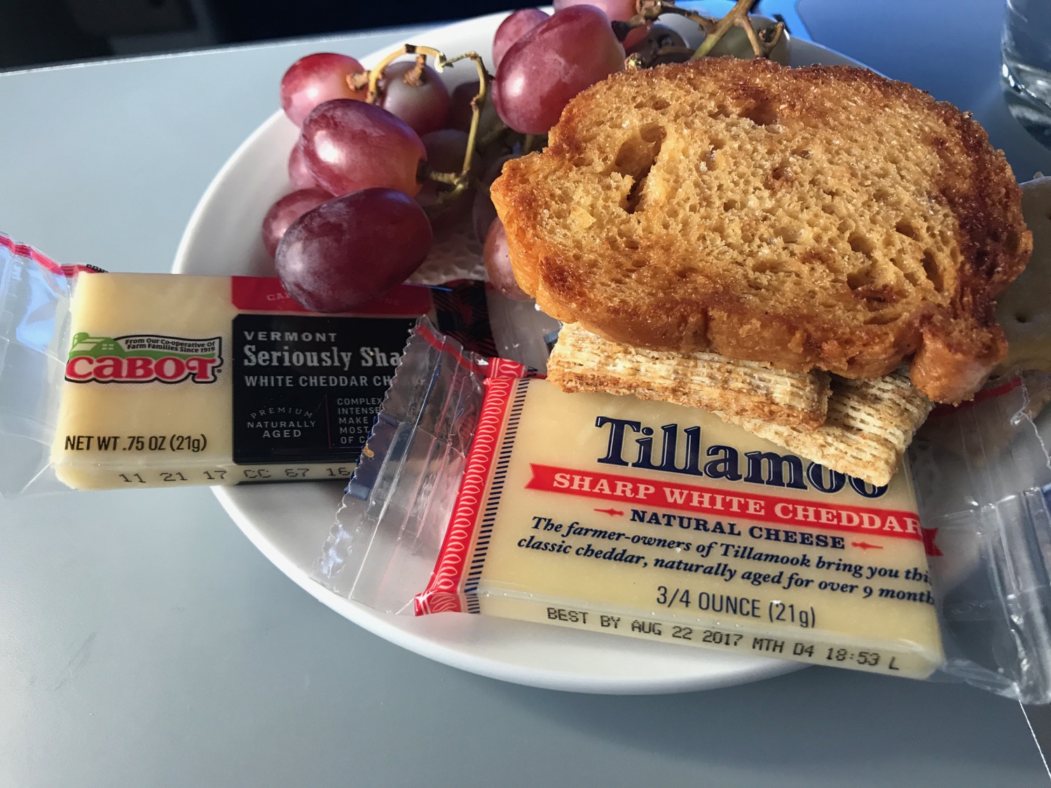 Truly Impressed by Sun Country First Class Meal - Live and Let's Fly