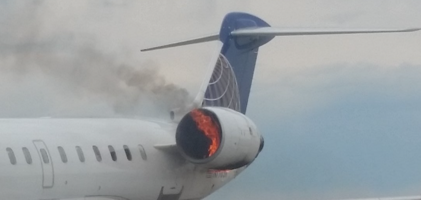 Emergency Landing at Denver as United Aircraft Catches Flames - Live ...
