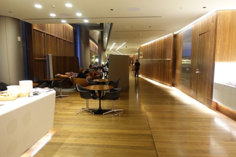 Review: Oryx Lounge Doha (DOH) - Live and Let's Fly