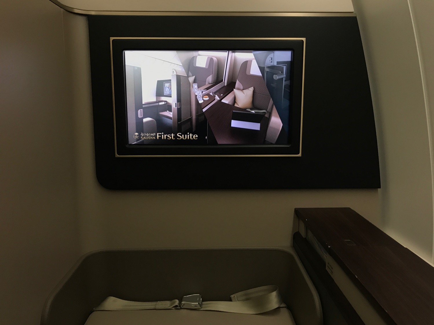 Review: Saudia 777 First Suite Riyadh to Jeddah - Live and Let's Fly