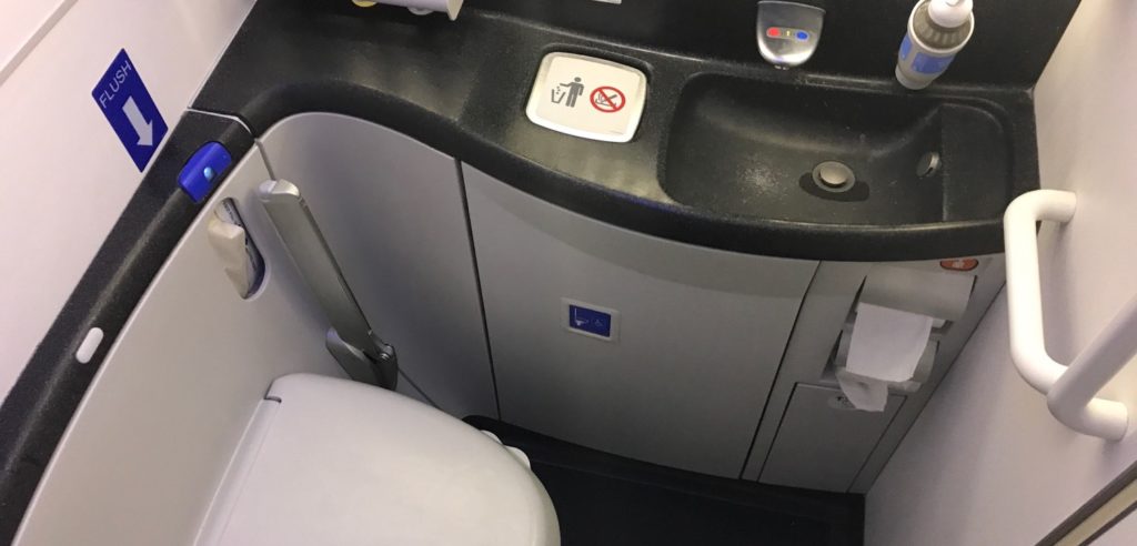 Boeing 787 Reviews & News: Insights from Live and Let's Fly