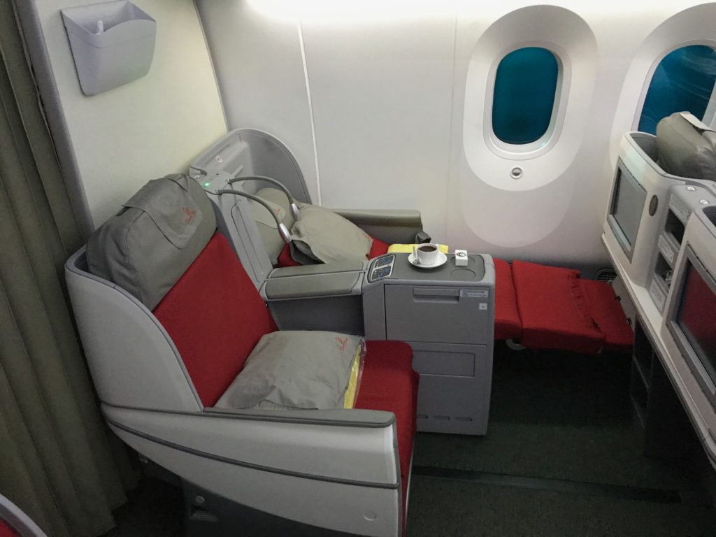 Review: Ethiopian Airlines 787-8 Business Class Dublin to Los Angeles ...