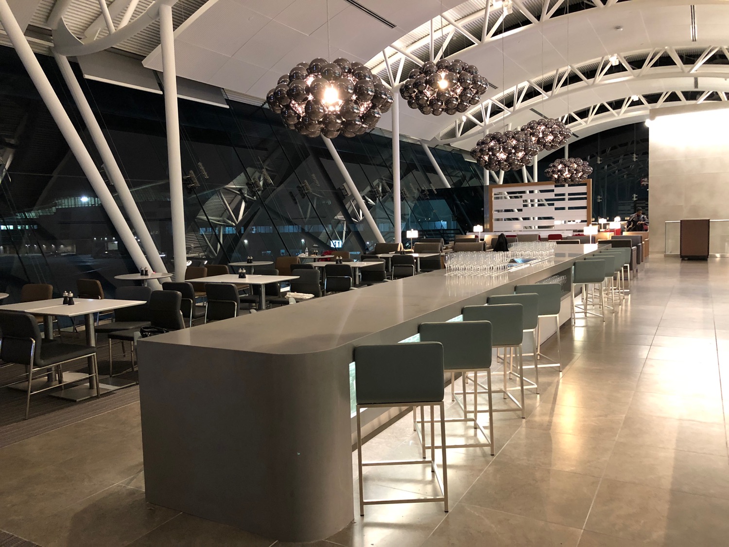 Review: AA Flagship Lounge Los Angeles (LAX) - Live and Let's Fly