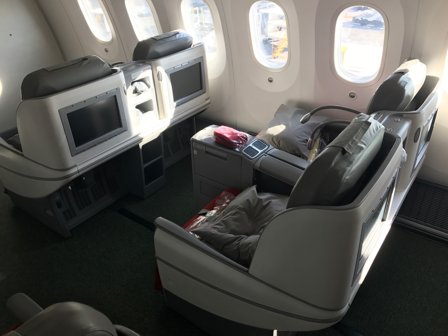 Review: Ethiopian NEW 787 Business Class Addis Ababa to Bangkok - Live ...