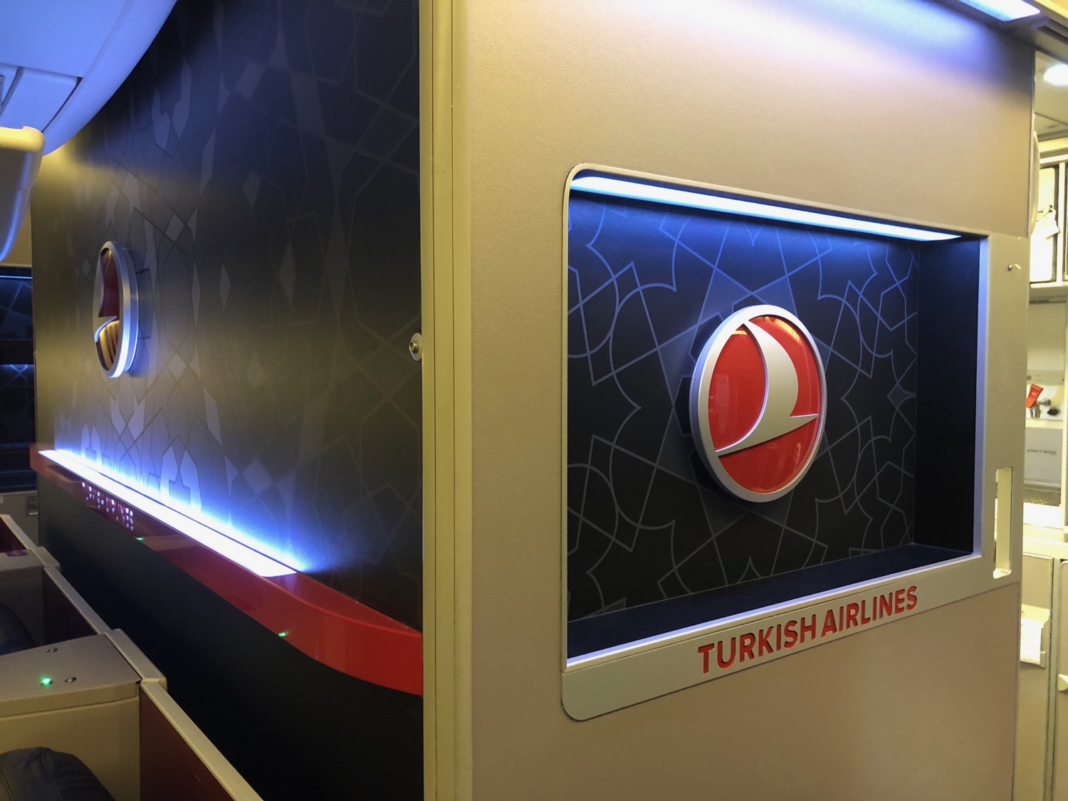 Review: Turkish Airlines 777-300ER Business Class Los Angeles to ...