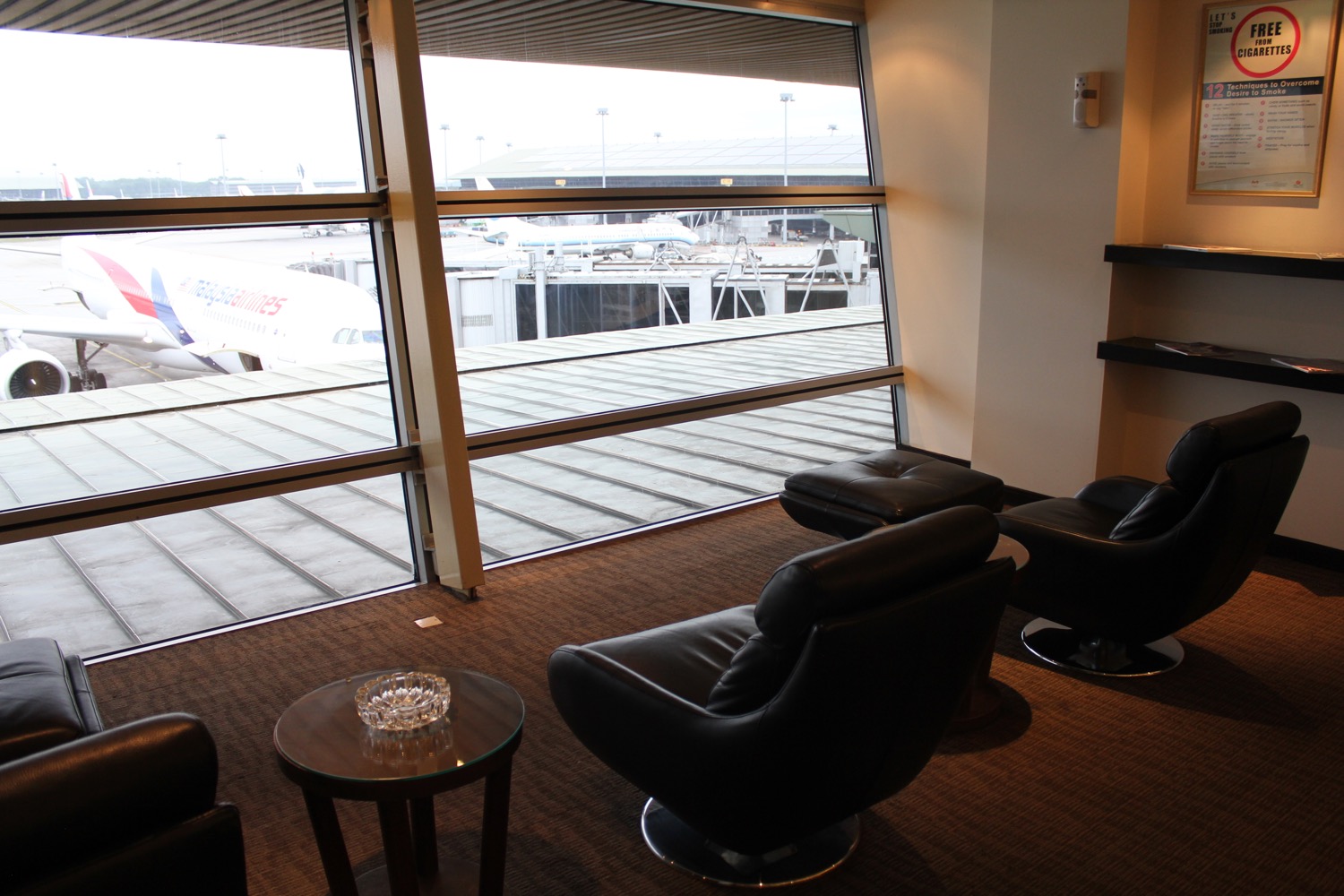 Pros and Cons of the New Malaysia Airlines First Class Lounge - Live ...