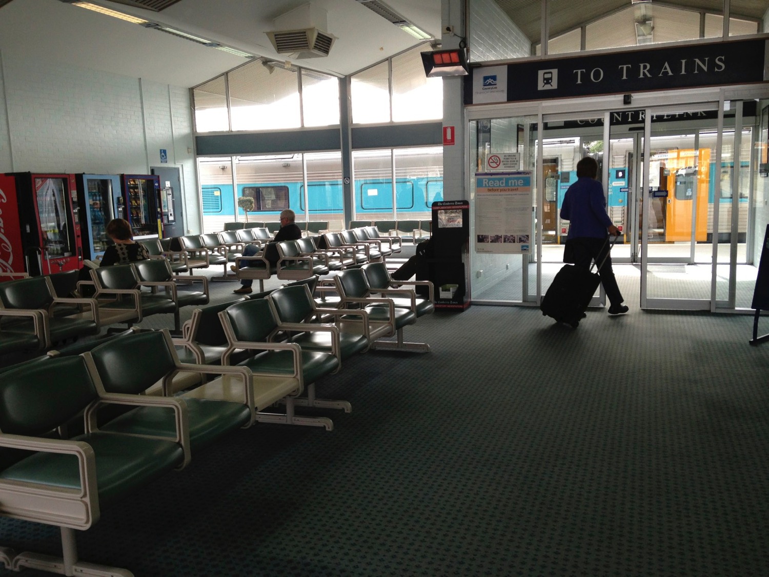 Canberra to Sydney by Train - Live and Let's Fly