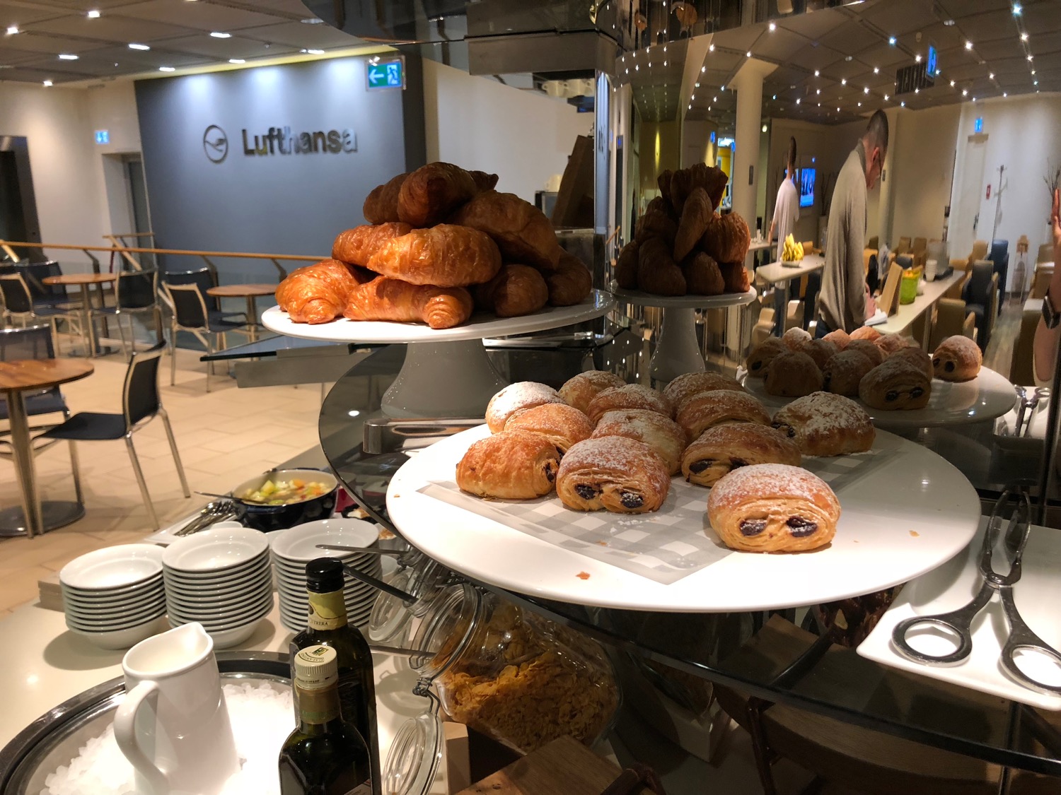 Nice Upgrades at Lufthansa Welcome Lounge in Frankfurt - Live and Let's Fly