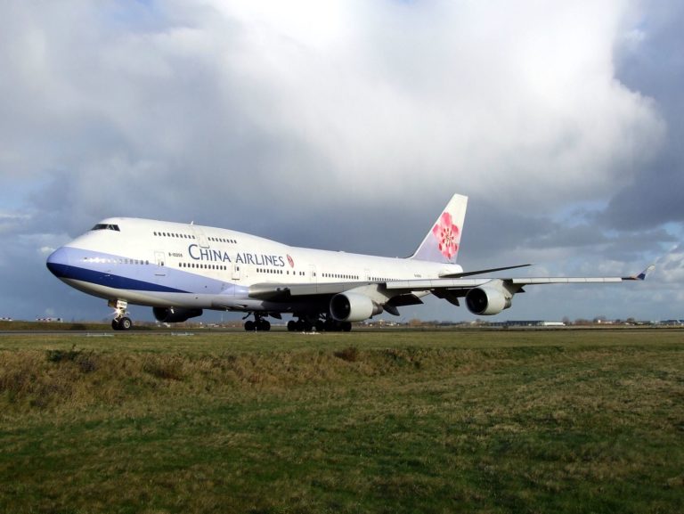 These 12 Airlines Still Fly the Boeing 747 - Live and Let's Fly
