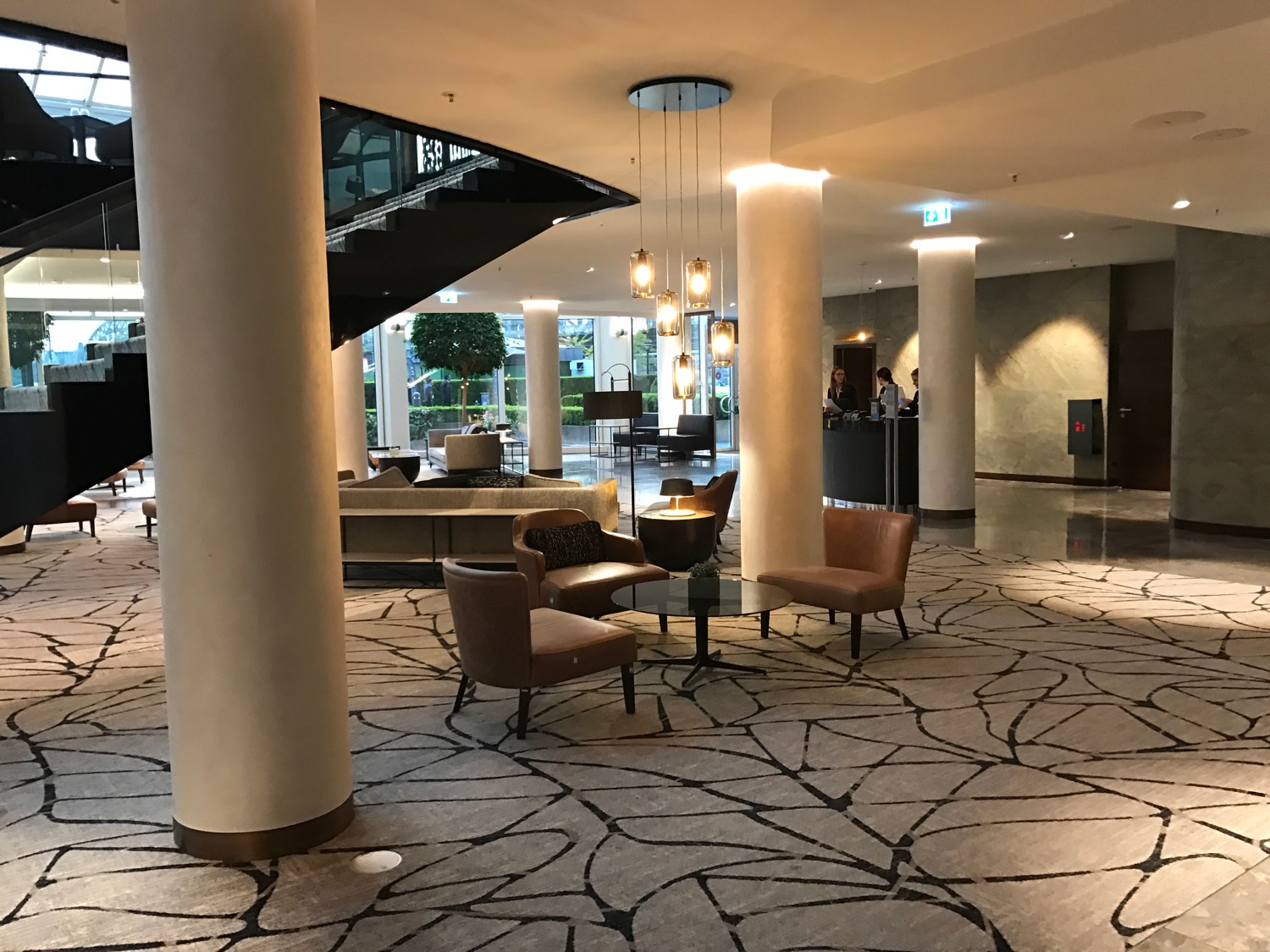 Review: Hyatt Regency Cologne - Live and Let's Fly