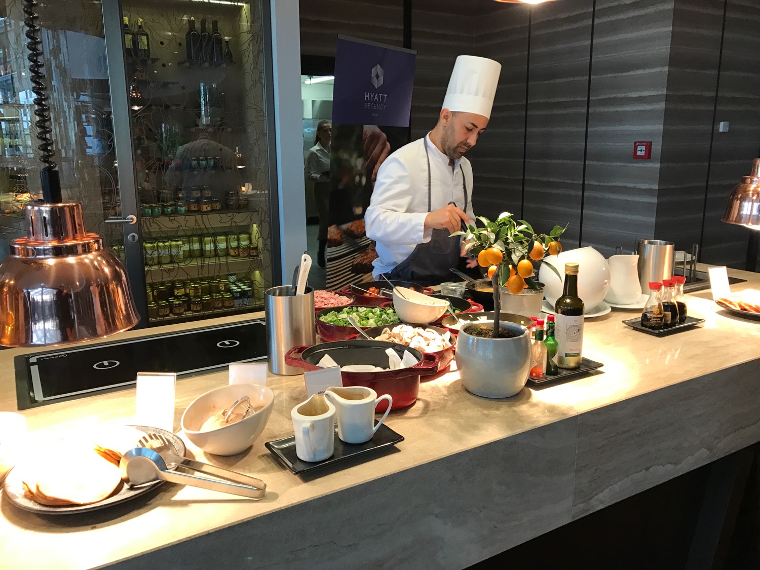 Review: Hyatt Regency Cologne - Live and Let's Fly