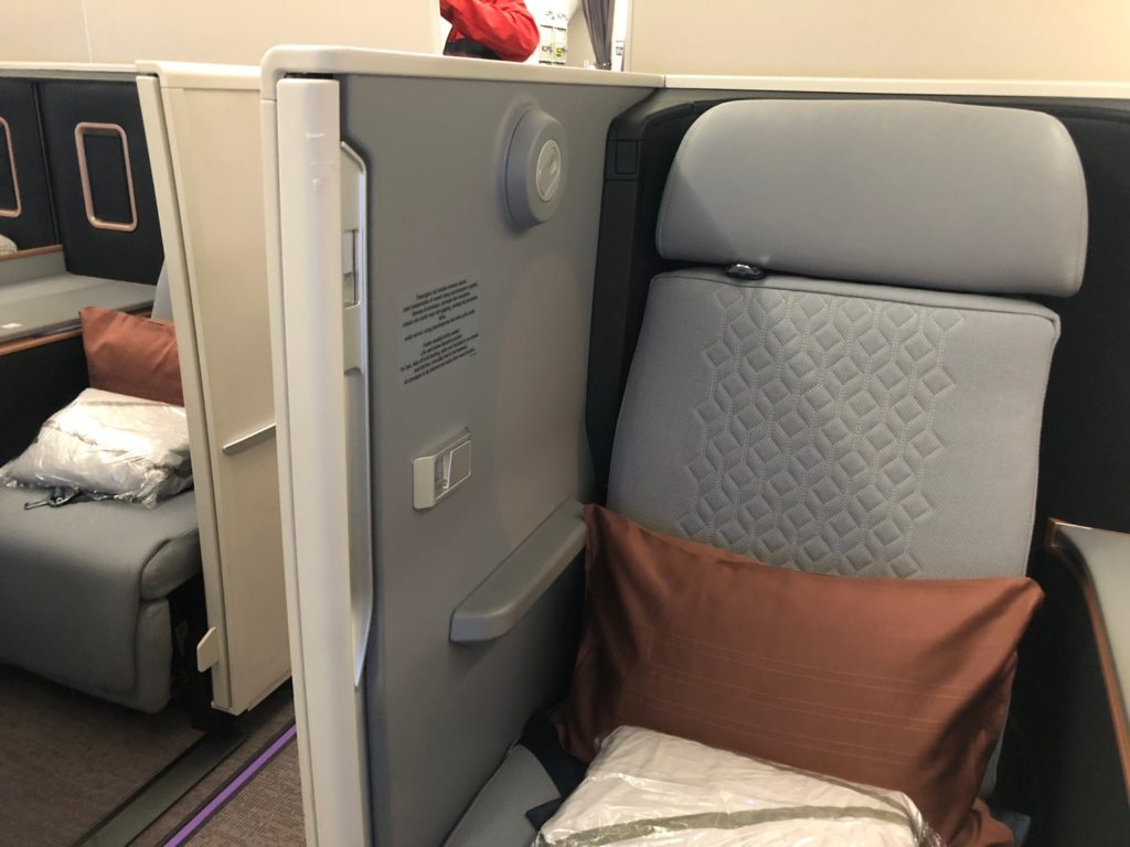 Review: Malaysia Airlines A350 First Class Kuala Lumpur to Tokyo - Live ...