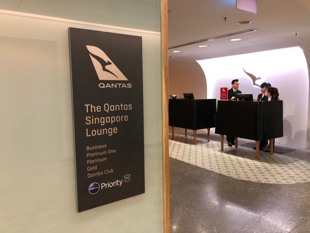 Review: Qantas Lounge Singapore (SIN) - Live and Let's Fly