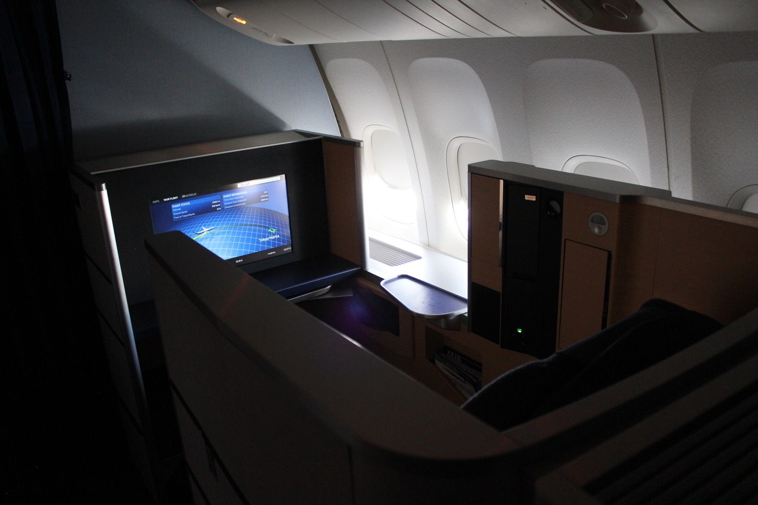 Review: ANA 777-300ER First Class Chicago to Tokyo - Live and Let's Fly