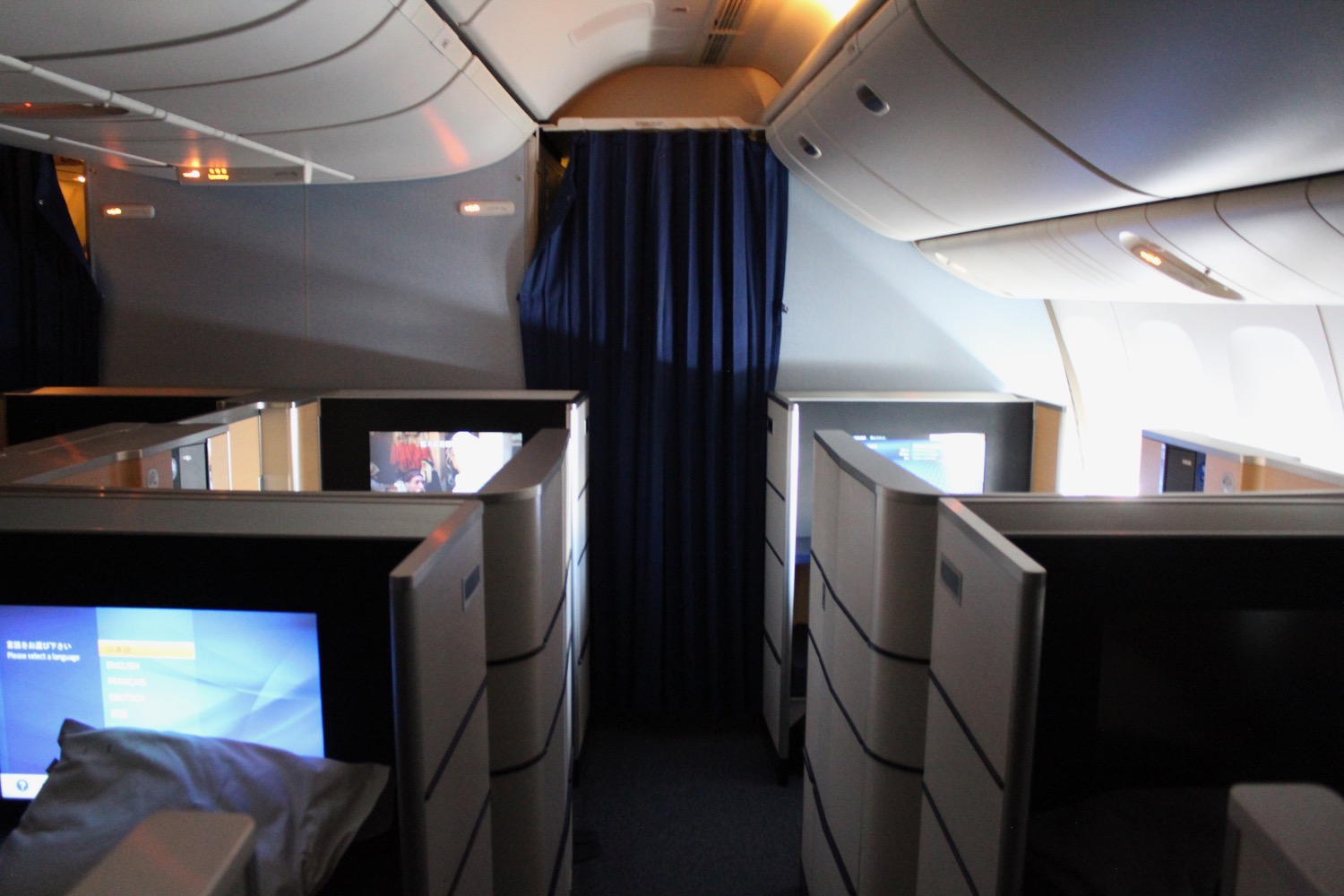 Review: ANA 777-300ER First Class Chicago to Tokyo - Live and Let's Fly