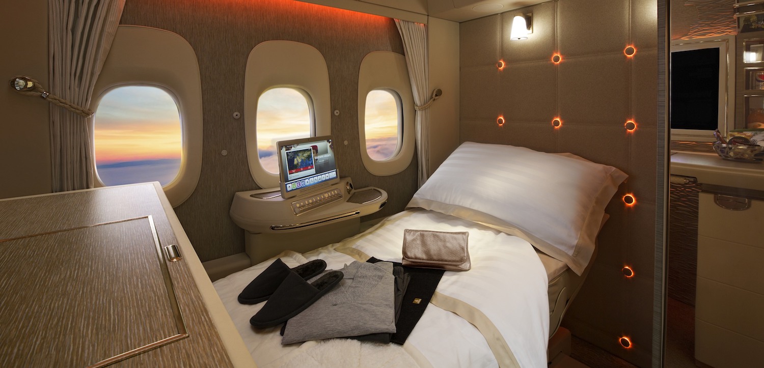 Emirates Wants to Skip Windows on Future Aircraft Orders - Live and Let ...