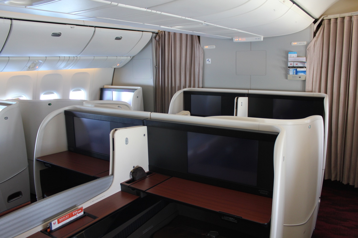 Review: Japan Airlines 777-300ER First Class - Live and Let's Fly