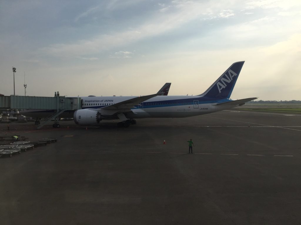 Review: Japan Airlines 777-300ER First Class - Live and Let's Fly