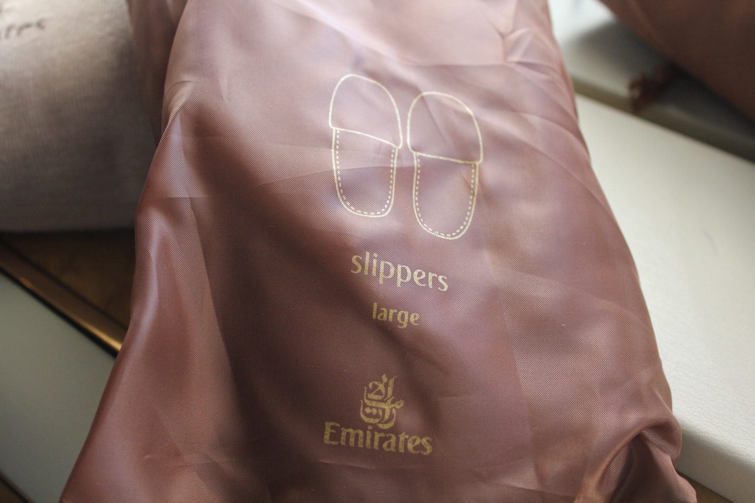 Magnifico: Lufthansa First Class Slippers - Live and Let's Fly