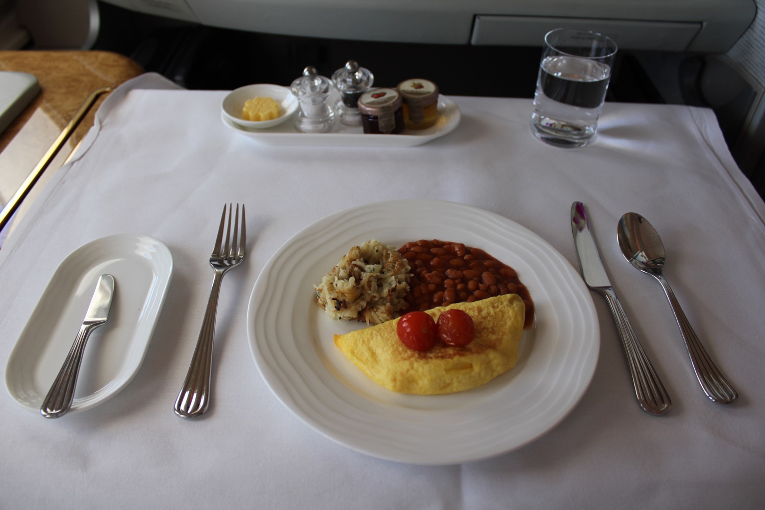 Review: Emirates A380 First Class Dubai to Frankfurt - Live and Let's Fly