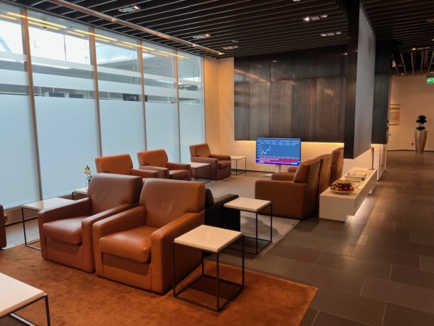 Review: Lufthansa First Class Lounge Munich (Terminal 2) - Live and Let ...