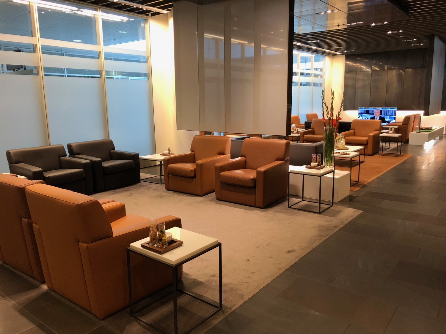 Lufthansa Munich First Class Lounge Review in 2025