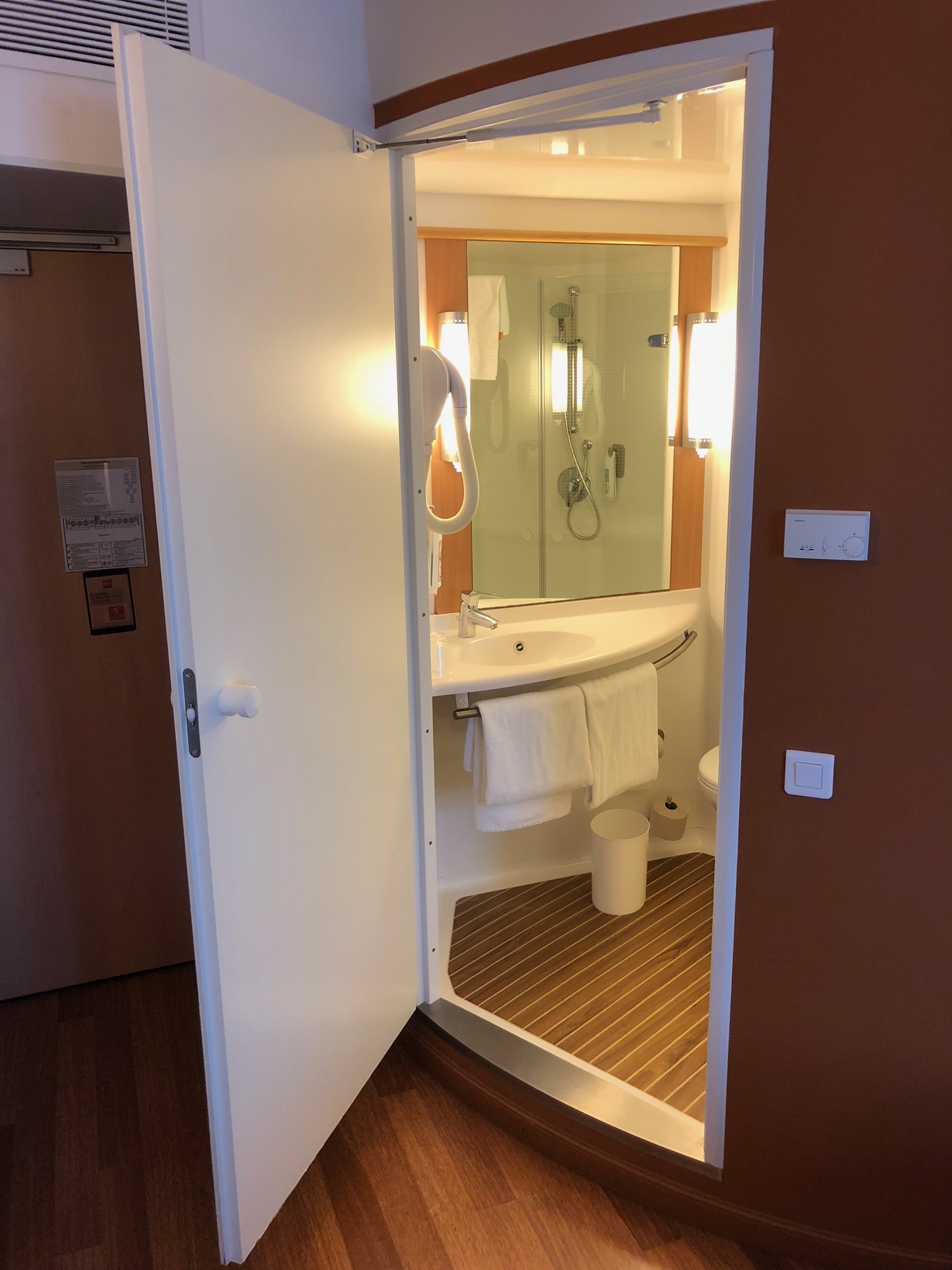 How I Spent My Layover In Paris - Live and Let's Fly