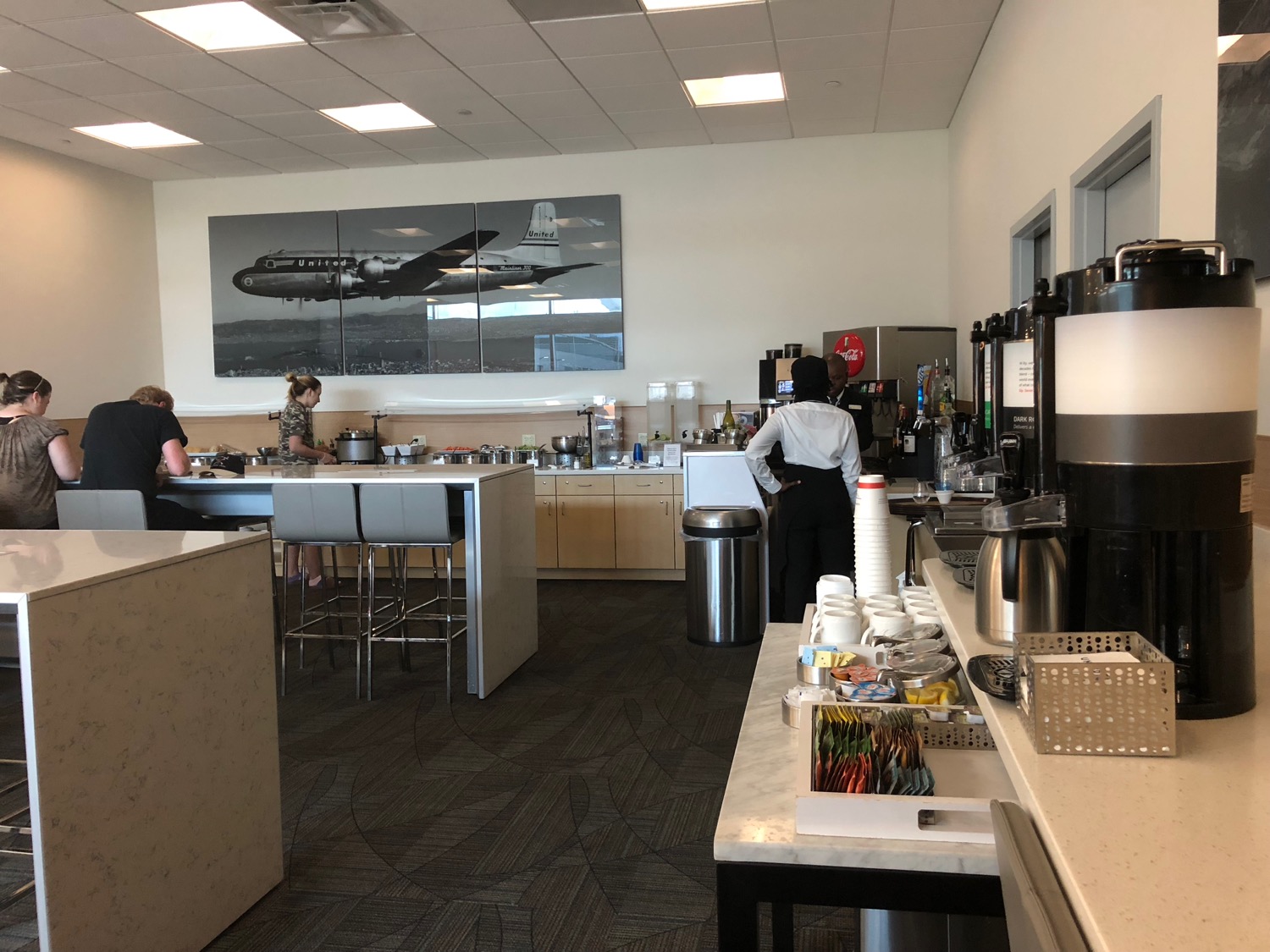 Review: United Club Fort Lauderdale (FLL) - Live and Let's Fly