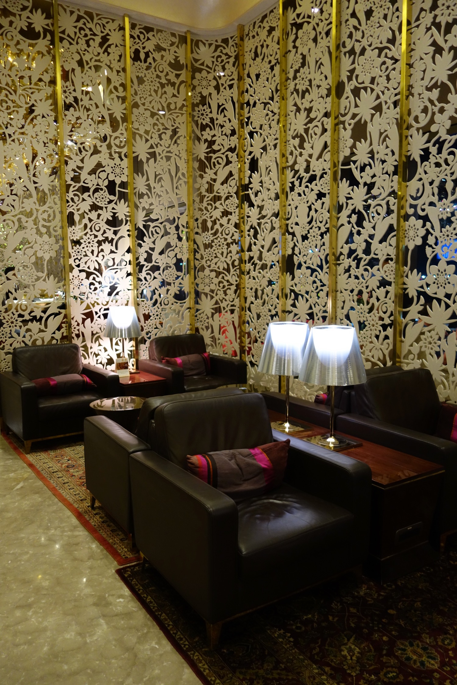 Review: GVK First Class Lounge Mumbai (BOM) - Live and Let's Fly