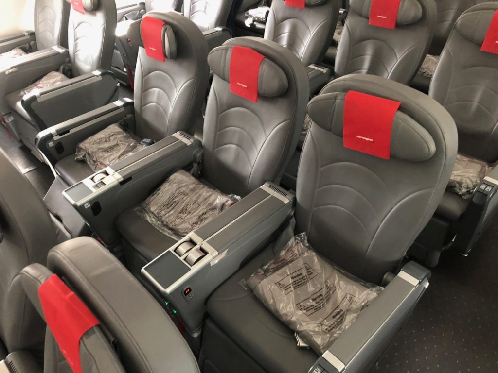 Review: Norwegian Air 787-9 Premium Class London Gatwick To Los Angeles ...