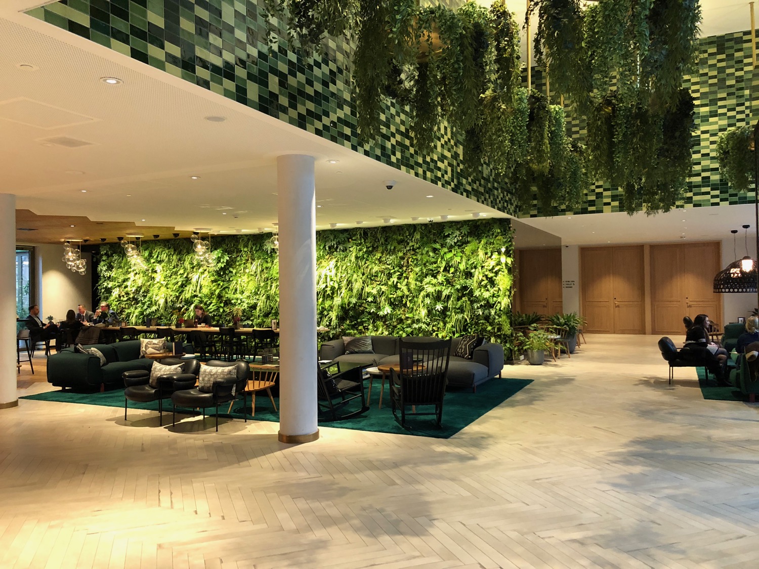 Amsterdam: Hyatt Regency vs. Andaz - Live and Let's Fly