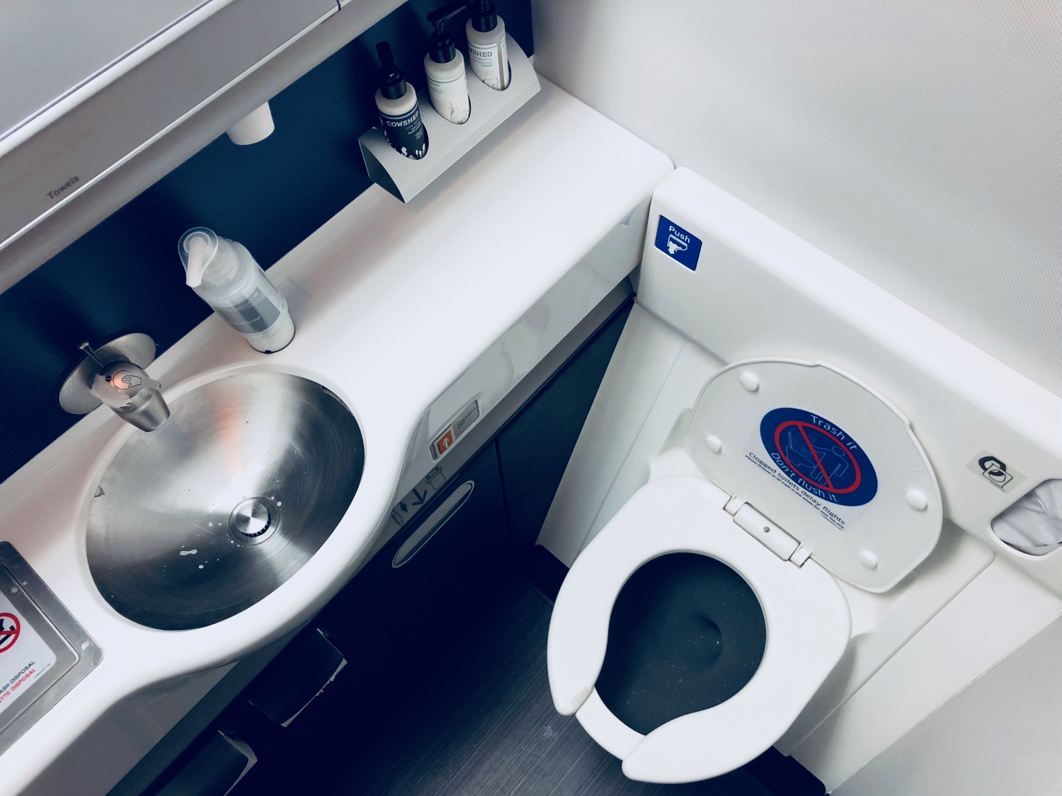 Business Class To Germany: Lufthansa Or United? - Live and Let's Fly