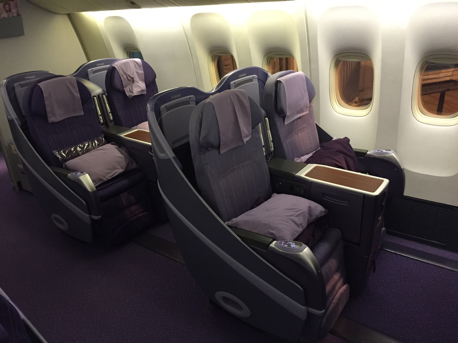 Thai Airways Business Class Review: Bangkok to Seoul