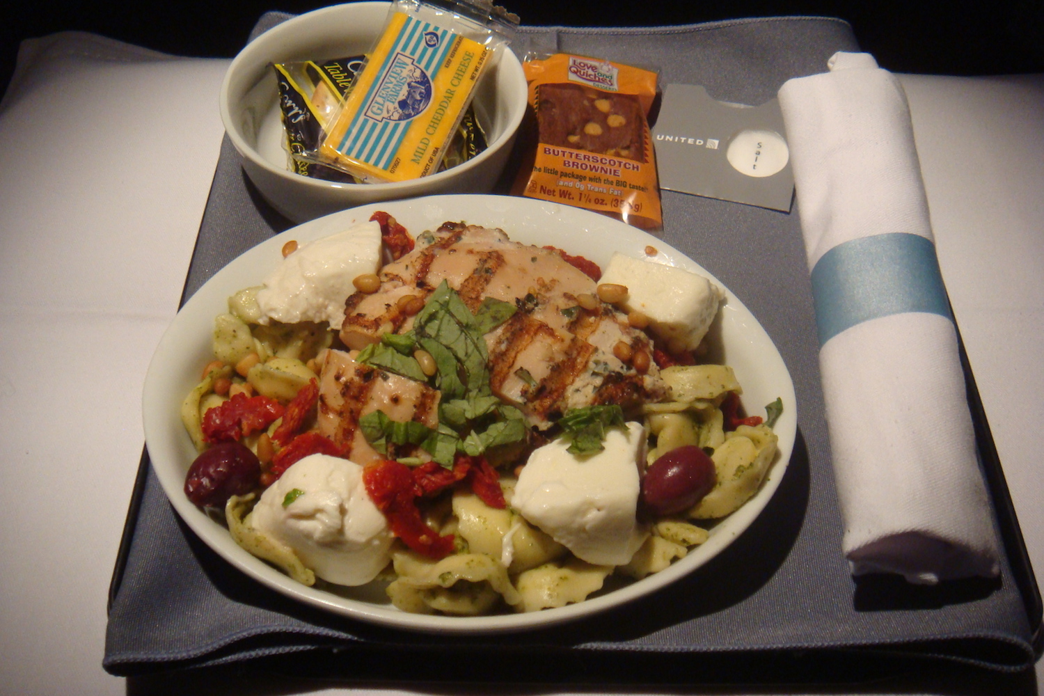 The Perfect Airline Meal Hot Or Cold - Live and Let's Fly