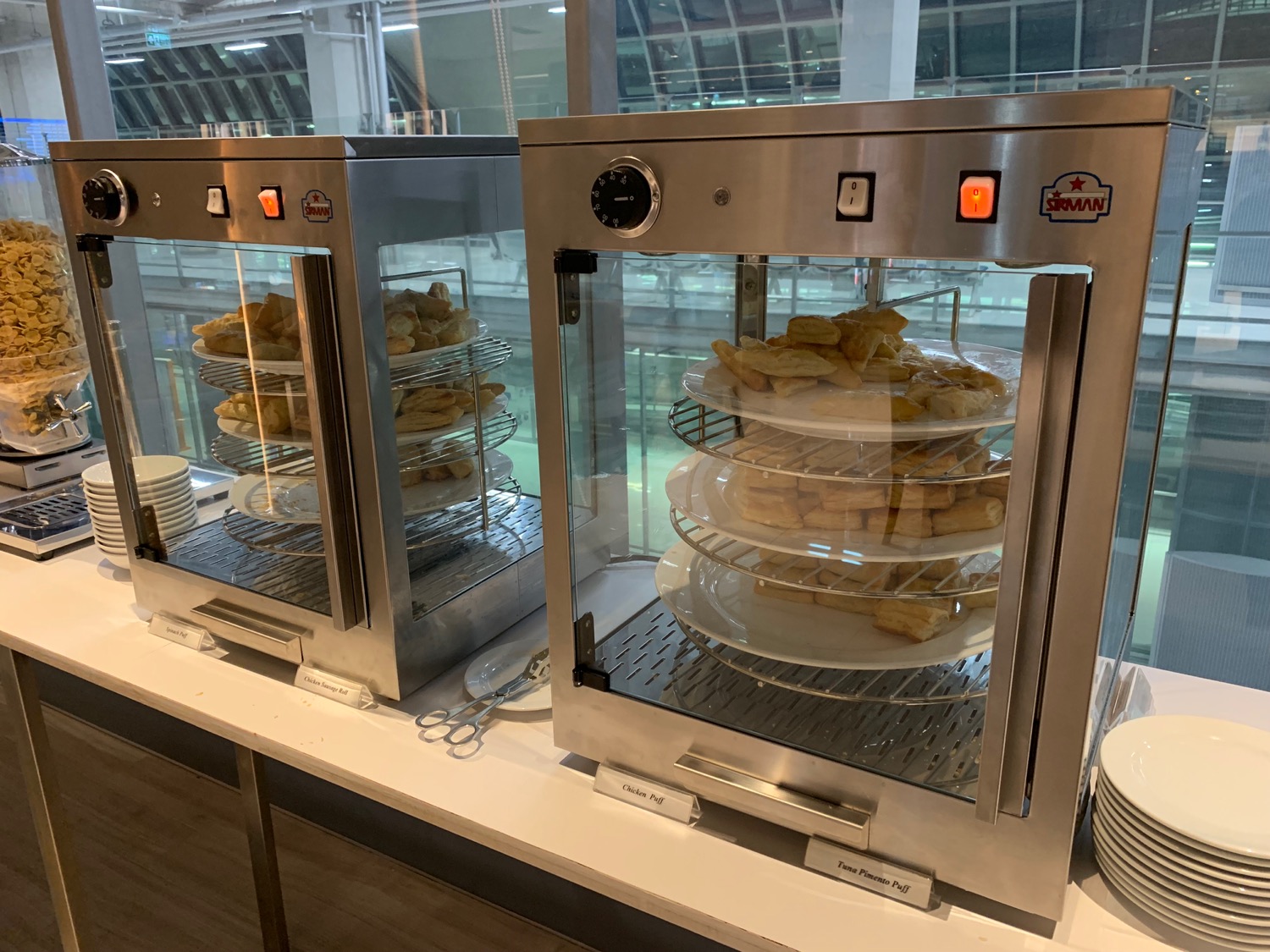 Review: Miracle Lounge Bangkok (BKK) - Live and Let's Fly