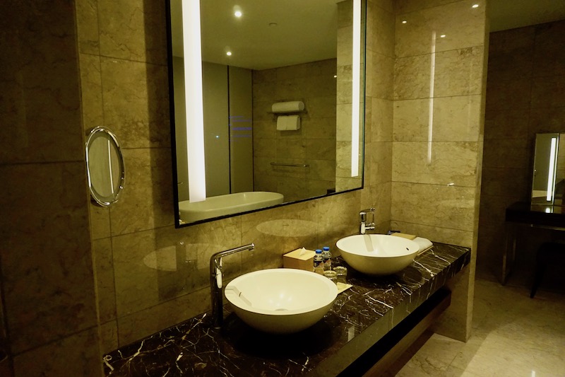 Review: Hyatt City of Dreams (Manila) – Suite - Live and Let's Fly