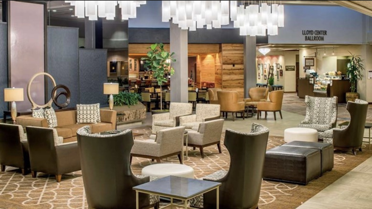 DoubleTree Fires Two Employees Who Kicked Out Black Man - Live and Let ...