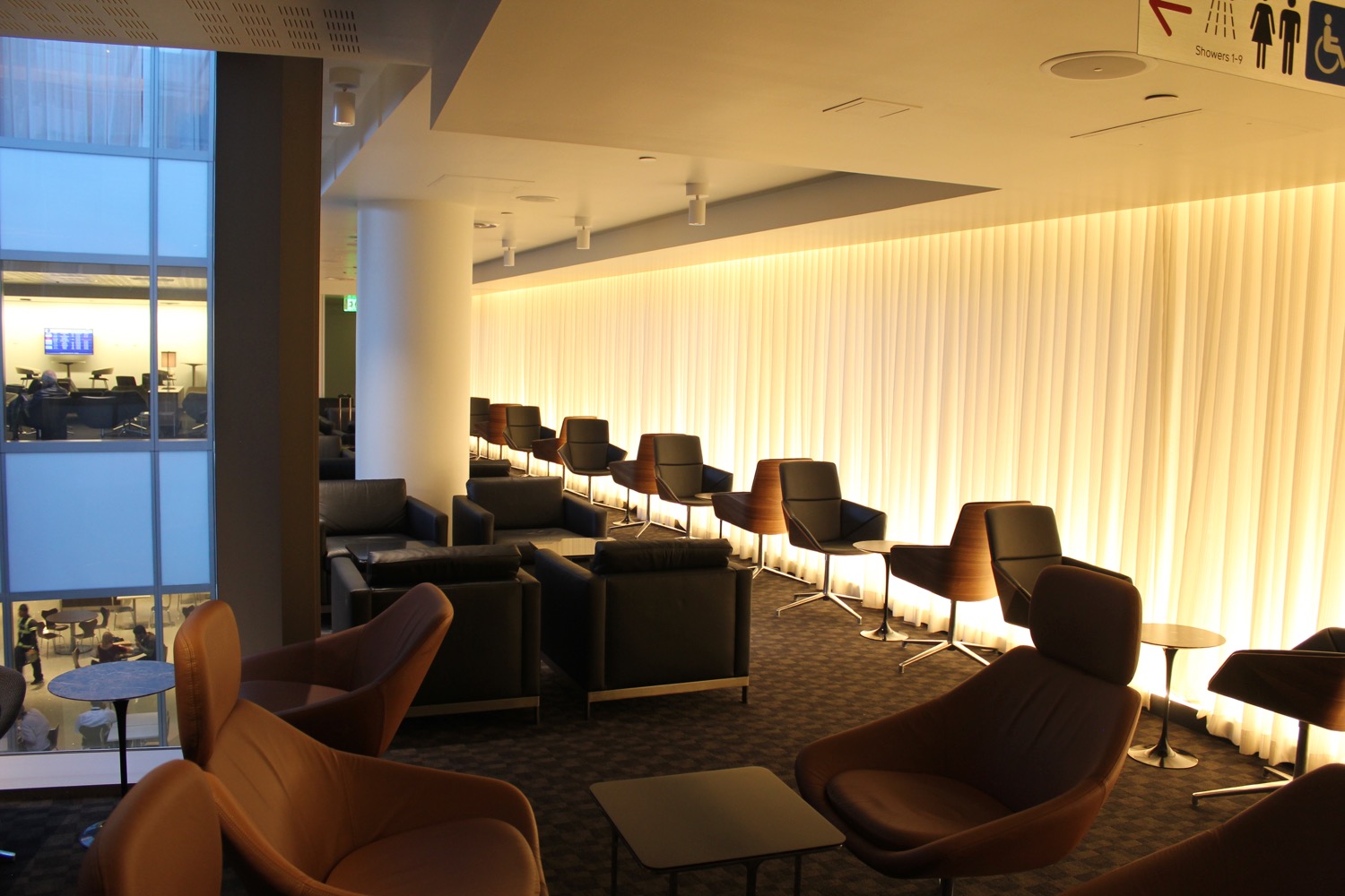 Review: Oneworld Business Class Lounge - Los Angeles (LAX) - Live and ...