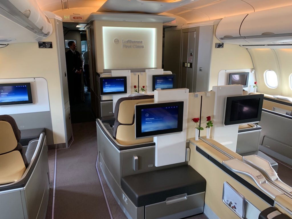 Review: Lufthansa A340-600 First Class Frankfurt To San Francisco ...