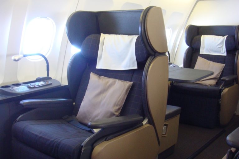 Review: SWISS A340-300 First Class Shanghai To Zurich - Live and Let's Fly