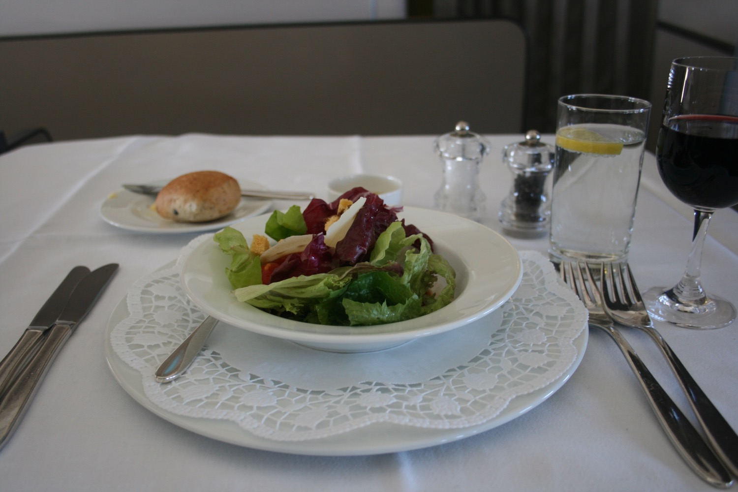 Review: SWISS A340-300 First Class Shanghai To Zurich - Live and Let's Fly